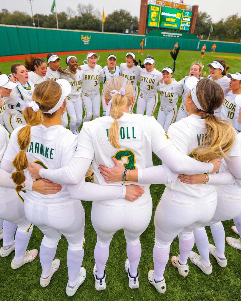 Bobcats vs Bears Softball Game Preview – Bobcats Insider